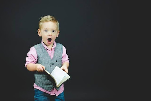 Plot Twists: 9 Examples & How to Write One – The Novel Factory